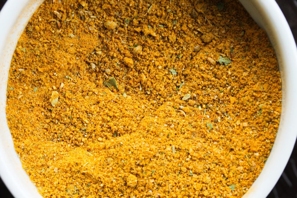 yellow curry powder + recipes - Cardamom and Tea