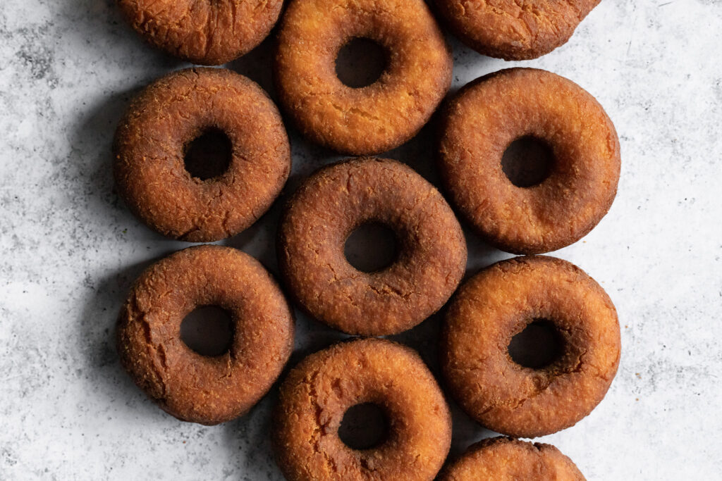 Plain old fashioned donuts (no pan, no yeast) - Cardamom and Tea