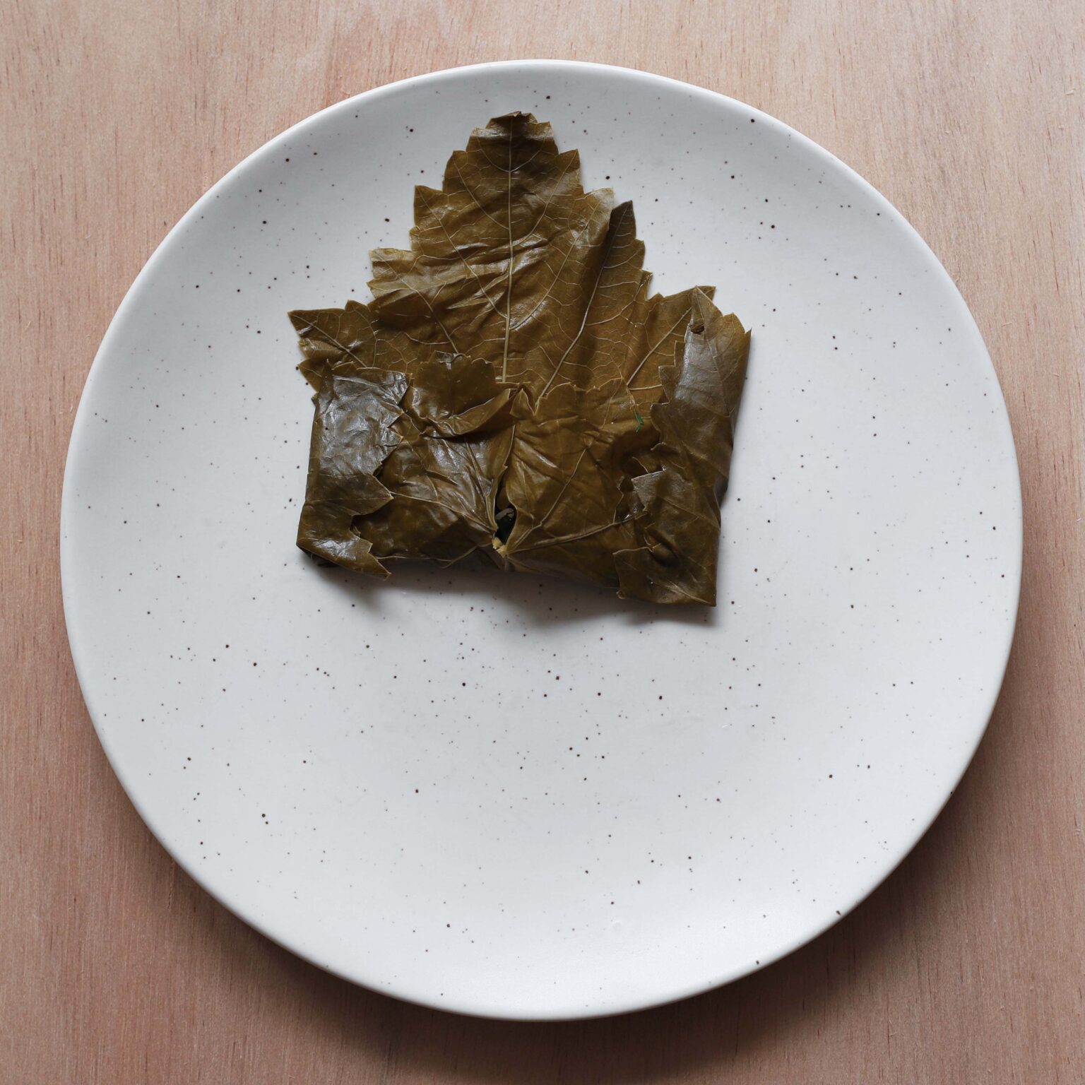 warak enab (Lebanese grape leaves) - Cardamom and Tea
