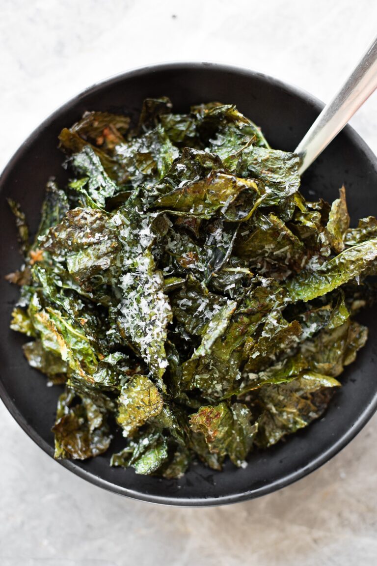 roasted kale (the easiest way) - Cardamom and Tea
