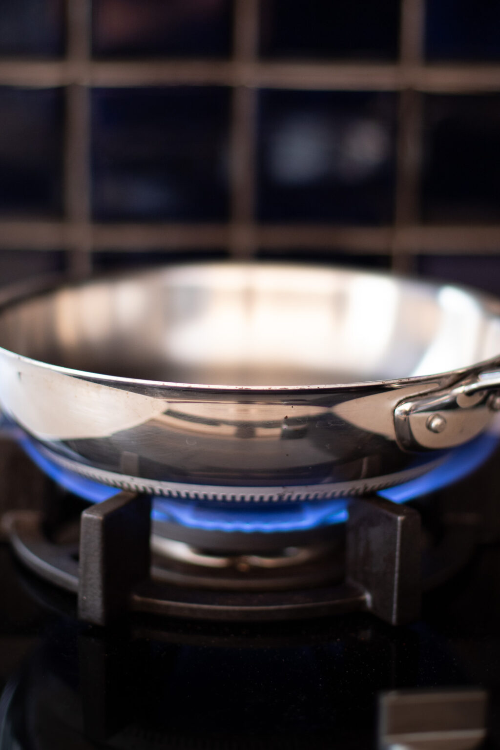 How to Cook with Stainless Steel (even scrambled eggs!) - Cardamom and Tea